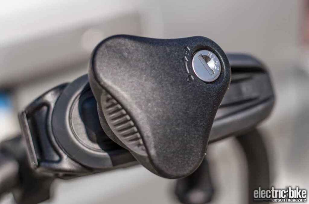 Thule EasyFold XT 2-Bike Towbar Mounted Bike Rack - BBikes